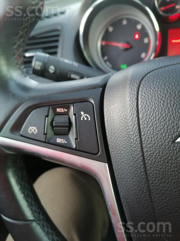 Zils Opel Insignia 2011 Valmiera, ar dzinēja tilpumu 2.00 L un nobraukumu 206 tūkst. km par 3500 €, foto 7 vietnē AUTOMOTO.COM.LV