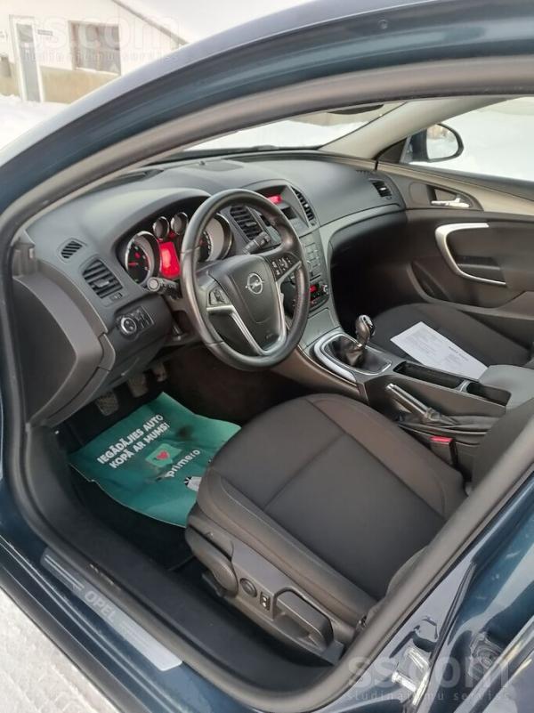 Zils Opel Insignia 2011 Valmiera, ar dzinēja tilpumu 2.00 L un nobraukumu 206 tūkst. km par 3500 €, foto 10 vietnē AUTOMOTO.COM.LV