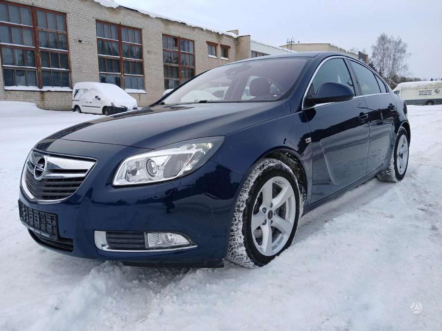 Zils Opel Insignia 2012 Utena, ar dzinēja tilpumu 2.00 L un nobraukumu 270 tūkst. km par 5350 €, foto 1 vietnē AUTOMOTO.COM.LV