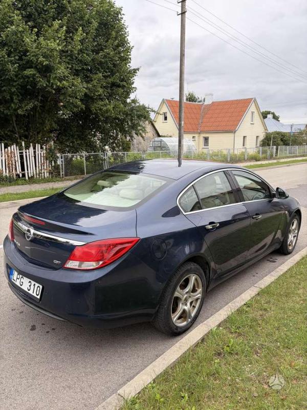Zils Opel Insignia 2012 Radviliškis, ar dzinēja tilpumu 1.96 L un nobraukumu 197 tūkst. km par 3000 €, foto 1 vietnē AUTOMOTO.COM.LV