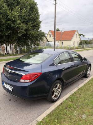 Zils Opel Insignia 2012 Radviliškis, ar dzinēja tilpumu 1.96 L un nobraukumu 197 tūkst. km par 3000 €, foto  vietnē AUTOMOTO.COM.LV