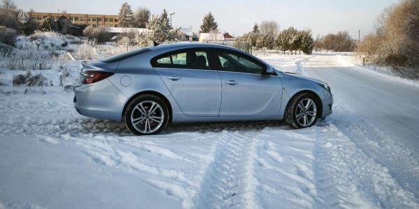 Zils Opel Insignia 2014 Akmenė, ar dzinēja tilpumu 1.36 L un nobraukumu 214 tūkst. km par 4999 €, foto 10 vietnē AUTOMOTO.COM.LV