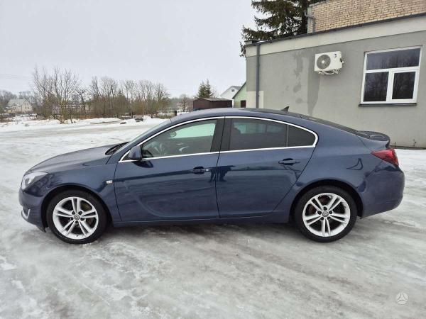 Zils Opel Insignia 2014 Alīta, ar dzinēja tilpumu 1.96 L un nobraukumu 281 tūkst. km par 5650 €, foto 7 vietnē AUTOMOTO.COM.LV