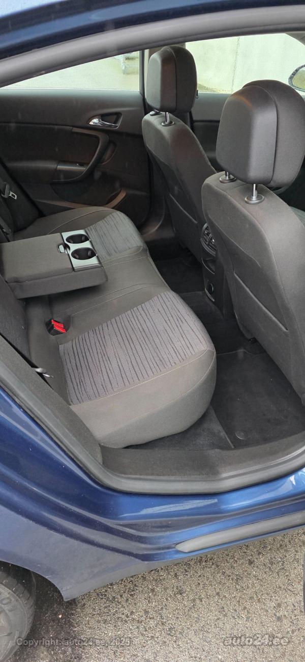 Blue Opel Insignia 2016 in Tallinn, with an engine capacity of 1.60 L and mileage of 110 thousand km for 7900 €, photo 11 on AUTOMOTO.COM.LV