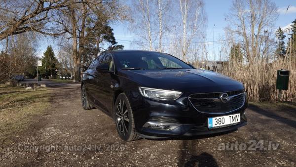 Zils Opel Insignia 2017 Tartu, ar dzinēja tilpumu 2.00 L un nobraukumu 174 tūkst. km par 11400 €, foto 2 vietnē AUTOMOTO.COM.LV
