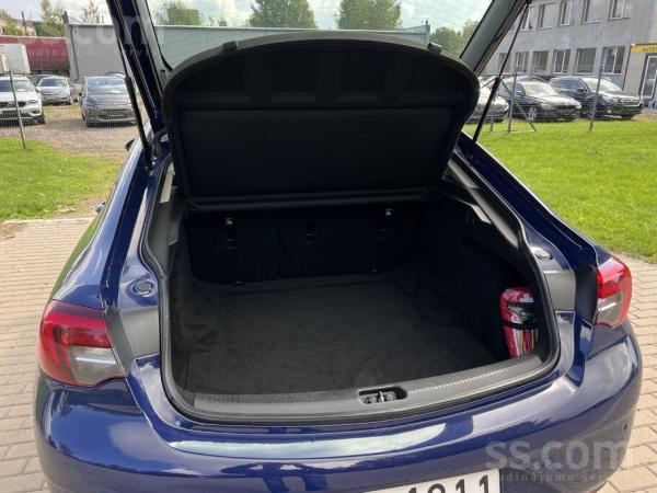 Zils Opel Insignia 2017 Limbaži, ar dzinēja tilpumu 1.60 L un nobraukumu 211 tūkst. km par 6950 €, foto 8 vietnē AUTOMOTO.COM.LV