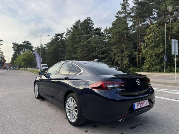 Blue Opel Insignia 2017 in Druskininkai, with an engine capacity of 1.96 L and mileage of 314 thousand km for 8900 €, photo 5 on AUTOMOTO.COM.LV