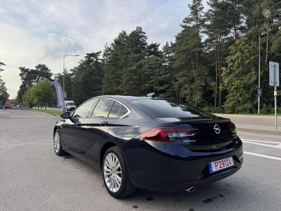Blue Opel Insignia 2017 in Druskininkai, with an engine capacity of 1.96 L and mileage of 314 thousand km for 8900 €, photo 6 on AUTOMOTO.COM.LV