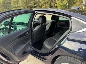 Blue Opel Insignia 2017 in Druskininkai, with an engine capacity of 1.96 L and mileage of 314 thousand km for 8900 €, photo 20 on AUTOMOTO.COM.LV