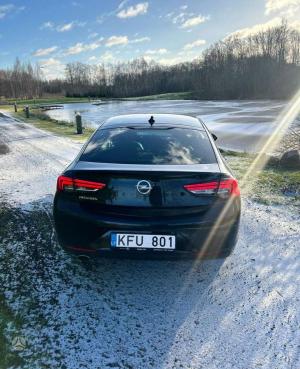 Blue Opel Insignia 2018 in Kelme, with an engine capacity of 1.96 L and mileage of 145 thousand km for 13800 €, photo 3 on AUTOMOTO.COM.LV