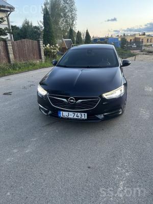 Blue Opel Insignia 2018 in Riga, with an engine capacity of 2.00 L and mileage of 128 thousand km for 13300 €, photo 6 on AUTOMOTO.COM.LV