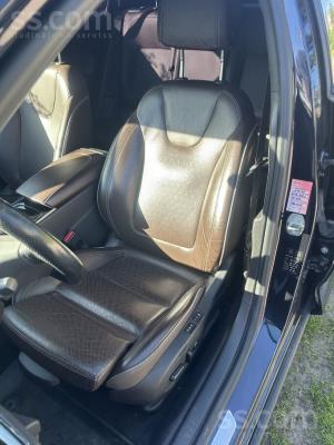 Blue Opel Insignia 2018 in Riga, with an engine capacity of 2.00 L and mileage of 128 thousand km for 13300 €, photo 10 on AUTOMOTO.COM.LV