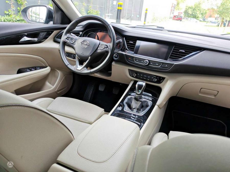 Blue Opel Insignia 2018 in Klaipeda, with an engine capacity of 1.96 L and mileage of 172 thousand km for 10950 €, photo 18 on AUTOMOTO.COM.LV