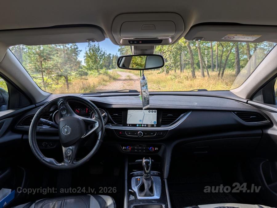 Blue Opel Insignia 2018 in Keila, with an engine capacity of 2.00 L and mileage of 318 thousand km for 11000 €, photo 3 on AUTOMOTO.COM.LV