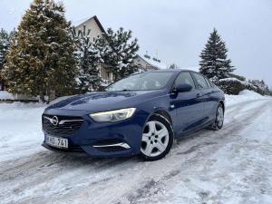 Blue Opel Insignia 2019 in Vilnius, with an engine capacity of 1.60 L and mileage of 260 thousand km for 7250 €, photo  on AUTOMOTO.COM.LV