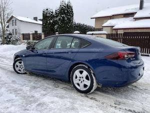 Blue Opel Insignia 2019 in Vilnius, with an engine capacity of 1.60 L and mileage of 260 thousand km for 7250 €, photo 4 on AUTOMOTO.COM.LV