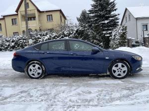 Blue Opel Insignia 2019 in Vilnius, with an engine capacity of 1.60 L and mileage of 260 thousand km for 7250 €, photo 10 on AUTOMOTO.COM.LV