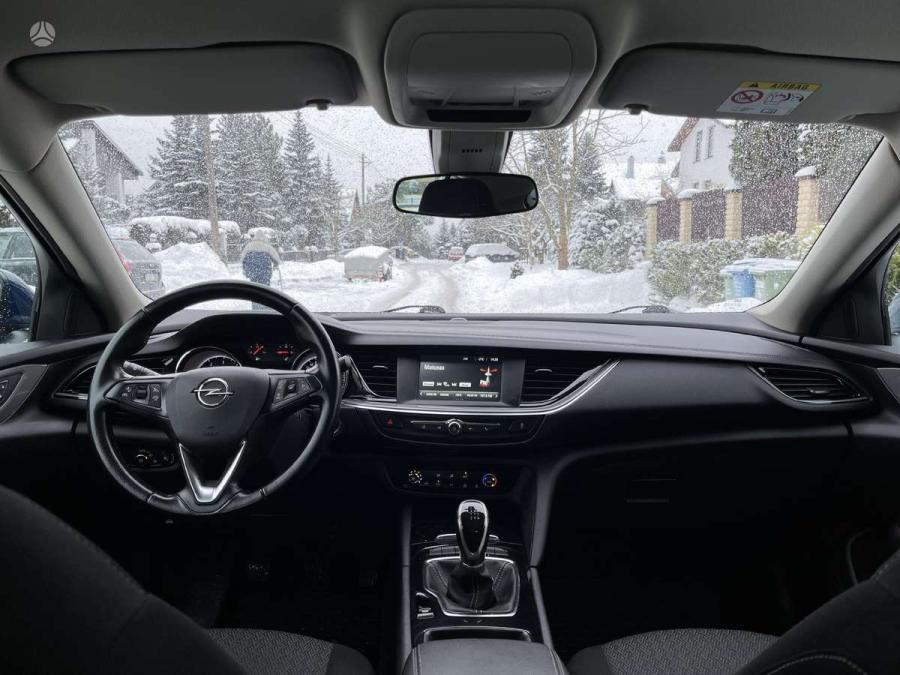 Blue Opel Insignia 2019 in Vilnius, with an engine capacity of 1.60 L and mileage of 260 thousand km for 7250 €, photo 18 on AUTOMOTO.COM.LV