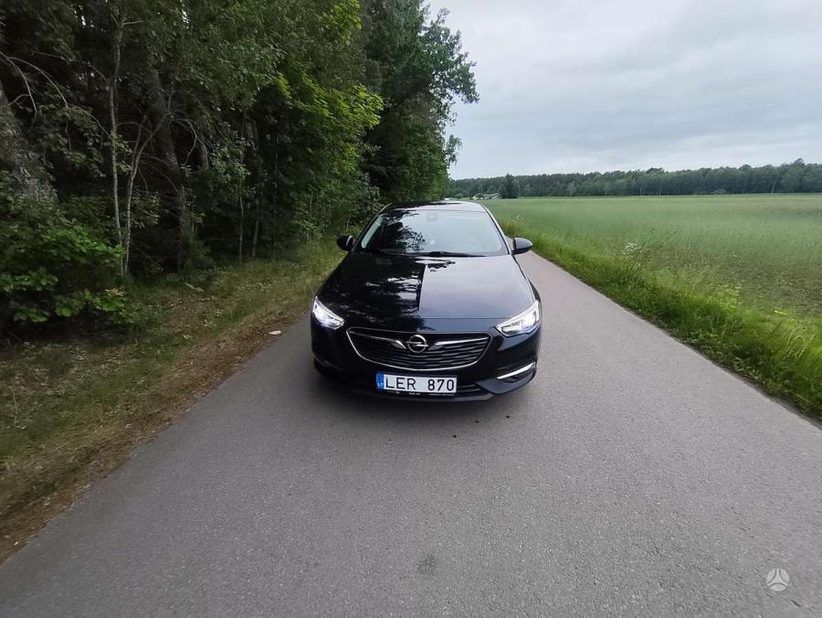 Blue Opel Insignia 2019 in Panevezys, with an engine capacity of 1.60 L and mileage of 72 thousand km for 9900 €, photo 6 on AUTOMOTO.COM.LV
