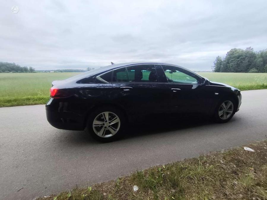 Blue Opel Insignia 2019 in Panevezys, with an engine capacity of 1.60 L and mileage of 72 thousand km for 9900 €, photo 8 on AUTOMOTO.COM.LV
