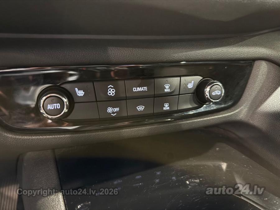 Zils Opel Insignia 2019 Tallina, ar dzinēja tilpumu 1.50 L un nobraukumu 194 tūkst. km par 9990 €, foto 12 vietnē AUTOMOTO.COM.LV