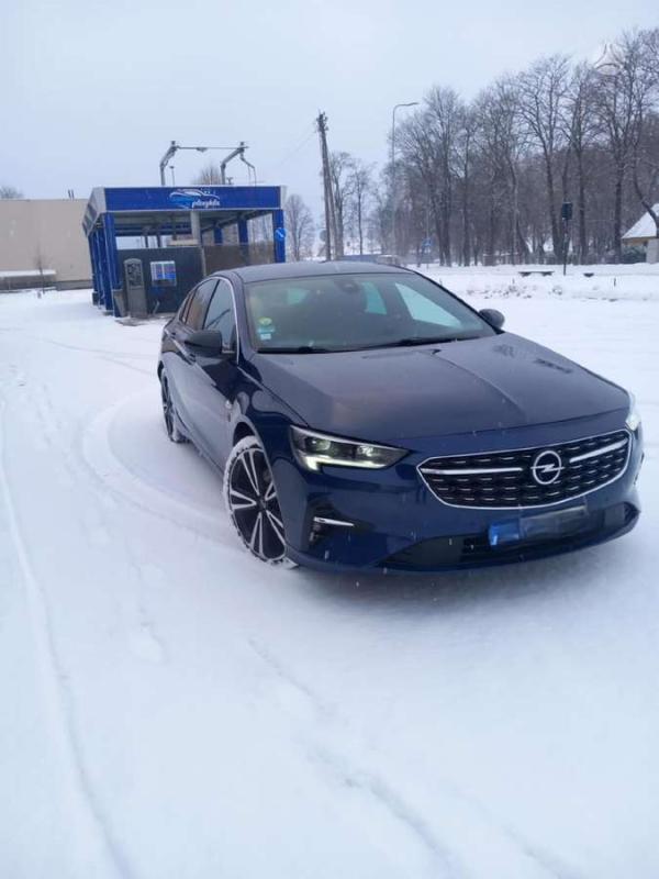 Blue Opel Insignia 2020 in Taurage, with an engine capacity of 1.50 L and mileage of 83 thousand km for 12500 €, photo 1 on AUTOMOTO.COM.LV