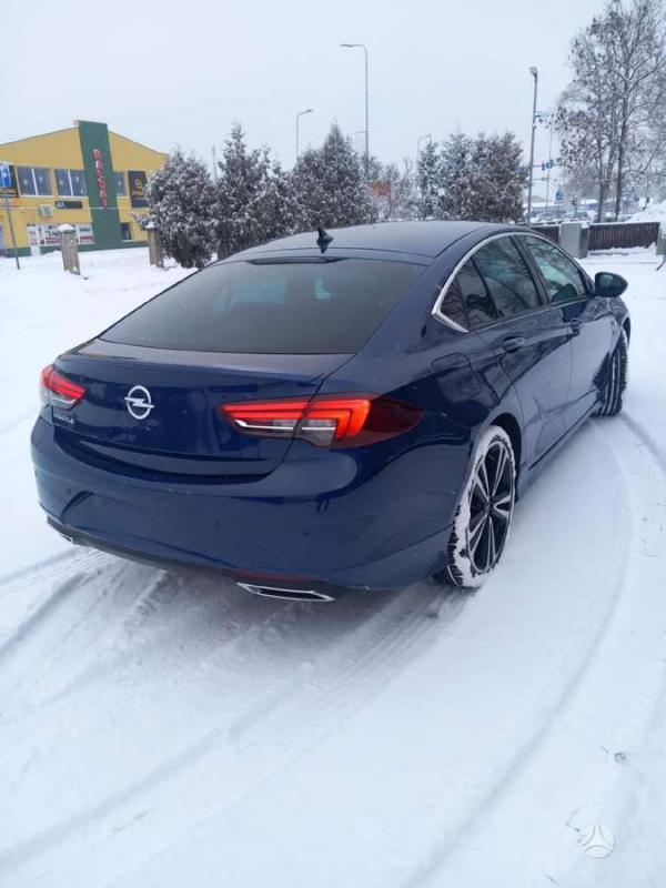 Blue Opel Insignia 2020 in Taurage, with an engine capacity of 1.50 L and mileage of 83 thousand km for 12500 €, photo 2 on AUTOMOTO.COM.LV
