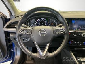 Blue Opel Insignia 2020 in Riga, with an engine capacity of 2.00 L and mileage of 81 thousand km for 15990 €, photo 11 on AUTOMOTO.COM.LV