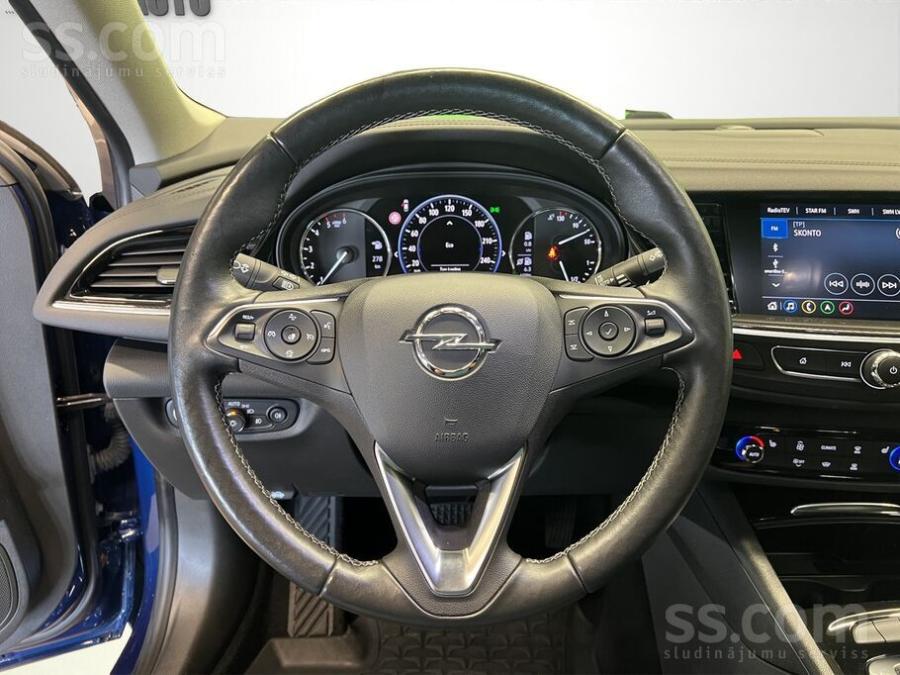 Blue Opel Insignia 2020 in Riga, with an engine capacity of 2.00 L and mileage of 81 thousand km for 15990 €, photo 11 on AUTOMOTO.COM.LV