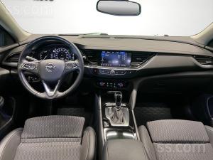 Blue Opel Insignia 2020 in Riga, with an engine capacity of 2.00 L and mileage of 81 thousand km for 15990 €, photo 14 on AUTOMOTO.COM.LV