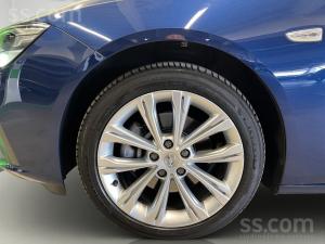 Blue Opel Insignia 2020 in Riga, with an engine capacity of 2.00 L and mileage of 81 thousand km for 15990 €, photo 19 on AUTOMOTO.COM.LV