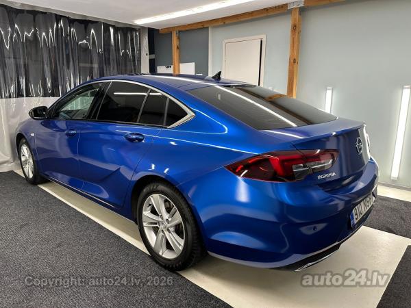 Zils Opel Insignia 2022 Tallina, ar dzinēja tilpumu 2.00 L un nobraukumu 63 tūkst. km par 22000 €, foto 2 vietnē AUTOMOTO.COM.LV