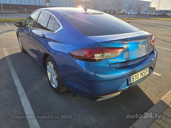 Zils Opel Insignia 2022 Tallina, ar dzinēja tilpumu 2.00 L un nobraukumu 63 tūkst. km par 22000 €, foto 8 vietnē AUTOMOTO.COM.LV