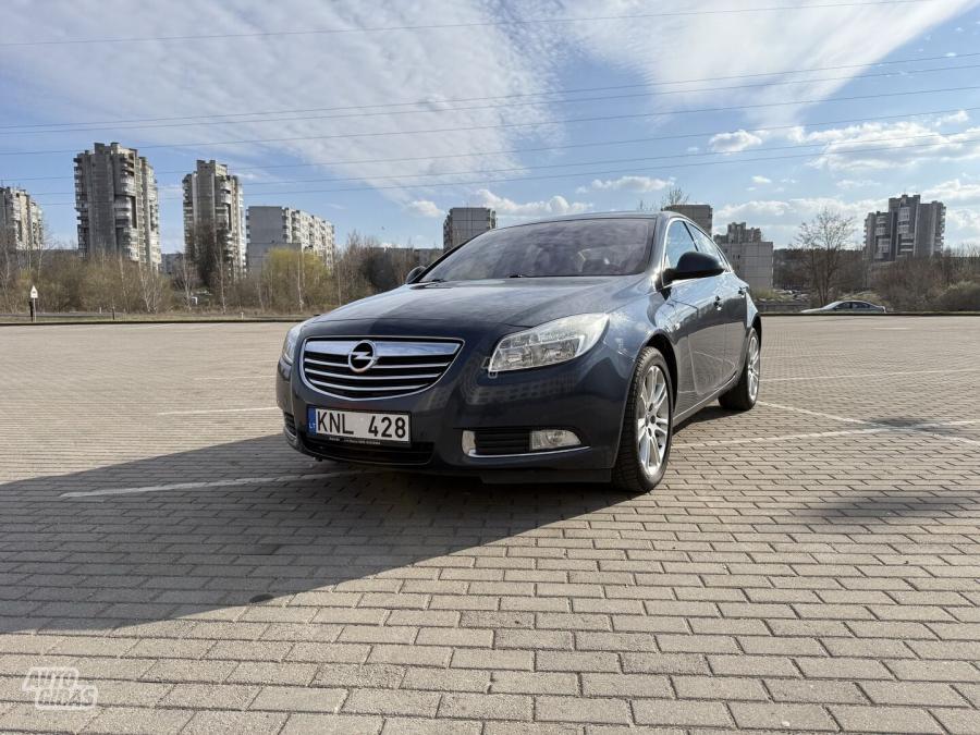 Zils Opel Insignia 2009 Viļņa, ar dzinēja tilpumu 2.00 L un nobraukumu 275 tūkst. km par 3990 €, foto 1 vietnē AUTOMOTO.COM.LV