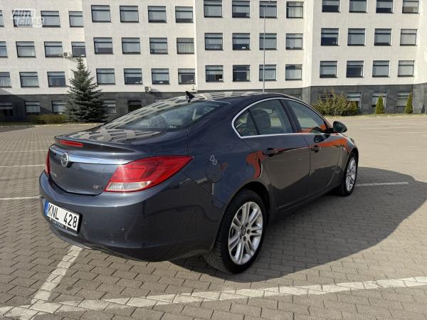 Blue Opel Insignia 2009 in Vilnius, with an engine capacity of 2.00 L and mileage of 275 thousand km for 3990 €, photo 5 on AUTOMOTO.COM.LV