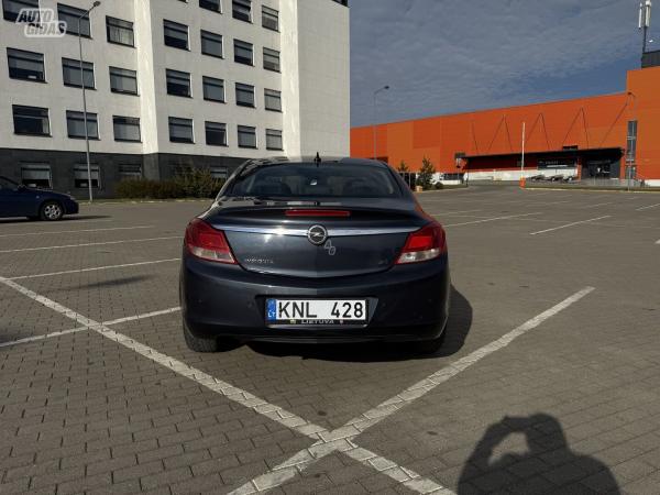 Blue Opel Insignia 2009 in Vilnius, with an engine capacity of 2.00 L and mileage of 275 thousand km for 3990 €, photo 7 on AUTOMOTO.COM.LV