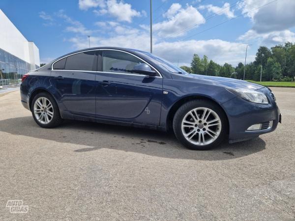 Blue Opel Insignia 2009 in Siauliai, with an engine capacity of 2.00 L and mileage of 410 thousand km for 2650 €, photo 5 on AUTOMOTO.COM.LV