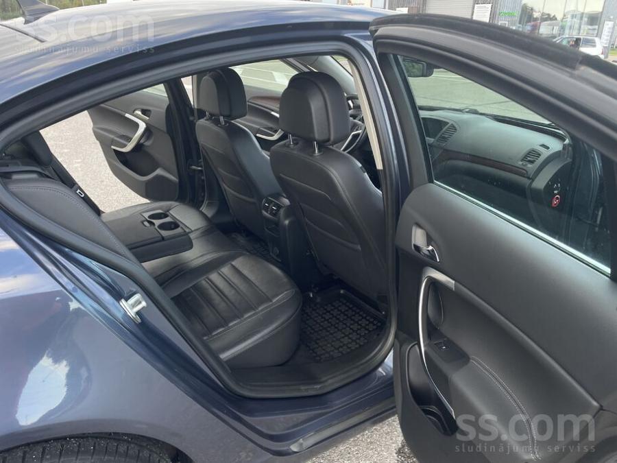 Zils Opel Insignia 2009 Rīga, ar dzinēja tilpumu 2.00 L un nobraukumu 245 tūkst. km par 3500 €, foto 16 vietnē AUTOMOTO.COM.LV