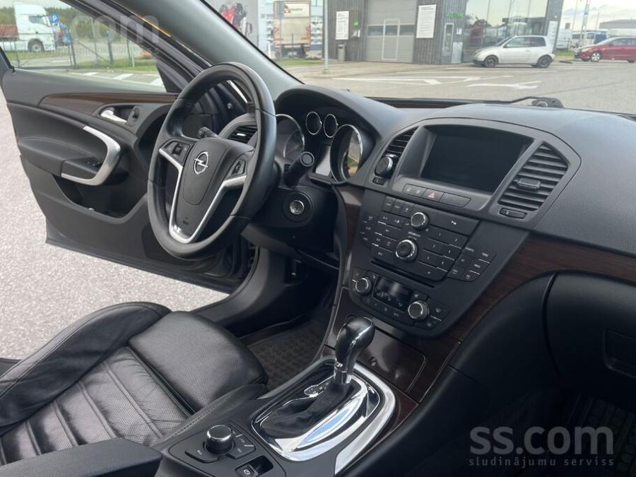 Zils Opel Insignia 2009 Rīga, ar dzinēja tilpumu 2.00 L un nobraukumu 245 tūkst. km par 3500 €, foto 18 vietnē AUTOMOTO.COM.LV
