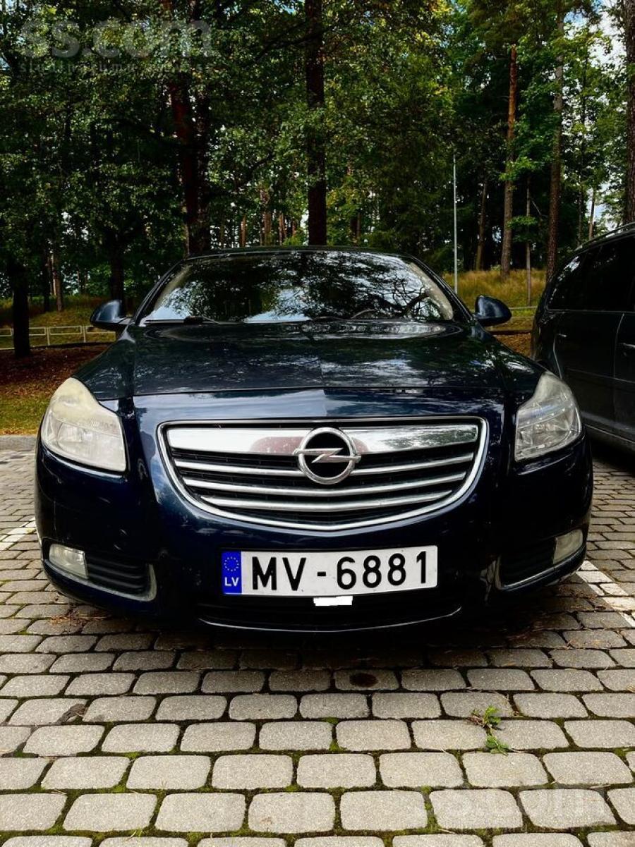 Zils Opel Insignia 2010 Ogre, ar dzinēja tilpumu 2.00 L un nobraukumu 240 tūkst. km par 2500 €, foto 3 vietnē AUTOMOTO.COM.LV