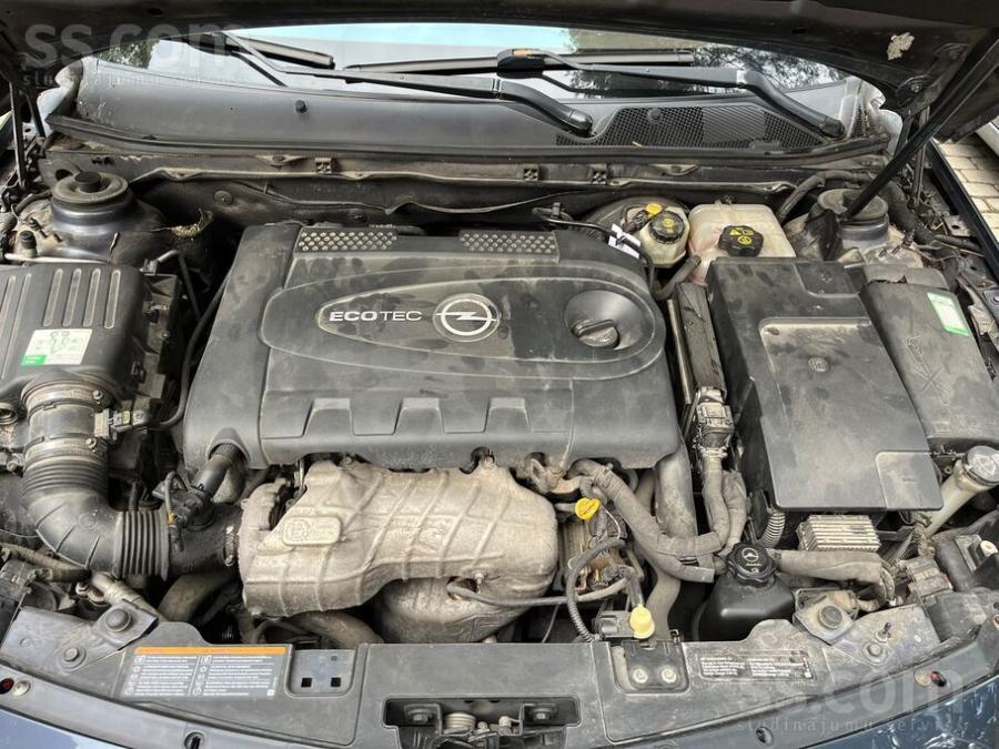 Zils Opel Insignia 2010 Ogre, ar dzinēja tilpumu 2.00 L un nobraukumu 240 tūkst. km par 2500 €, foto 4 vietnē AUTOMOTO.COM.LV