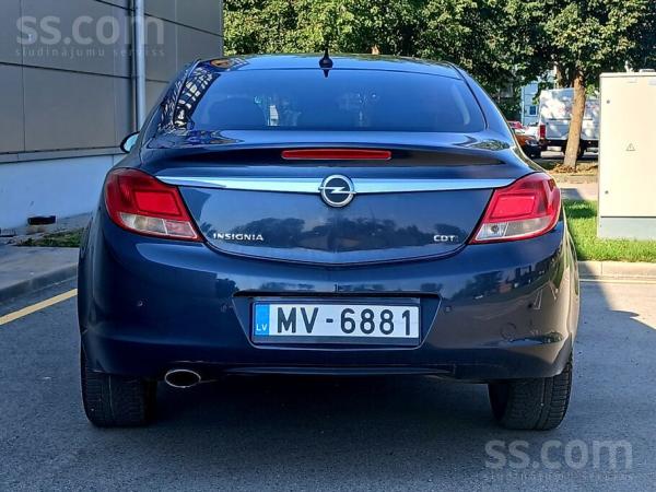 Zils Opel Insignia 2010 Rīga, ar dzinēja tilpumu 2.00 L un nobraukumu 0 tūkst. km par 2790 €, foto 4 vietnē AUTOMOTO.COM.LV