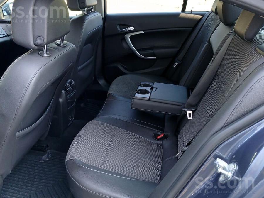 Zils Opel Insignia 2010 Rīga, ar dzinēja tilpumu 2.00 L un nobraukumu 0 tūkst. km par 2790 €, foto 8 vietnē AUTOMOTO.COM.LV