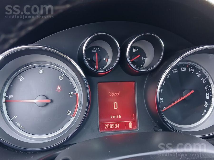 Zils Opel Insignia 2010 Rīga, ar dzinēja tilpumu 2.00 L un nobraukumu 0 tūkst. km par 2790 €, foto 18 vietnē AUTOMOTO.COM.LV