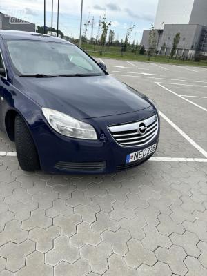 Blue Opel Insignia 2011 in Kaunas, with an engine capacity of 2.00 L and mileage of 348 thousand km for 2400 €, photo 4 on AUTOMOTO.COM.LV