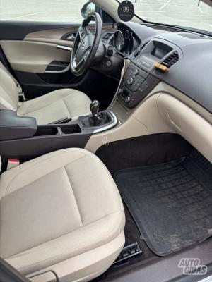Blue Opel Insignia 2011 in Kaunas, with an engine capacity of 2.00 L and mileage of 348 thousand km for 2400 €, photo 8 on AUTOMOTO.COM.LV