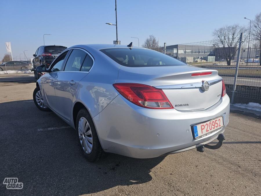 Blue Opel Insignia 2012 in Kaunas, with an engine capacity of 2.00 L and mileage of 281 thousand km for 2950 €, photo 12 on AUTOMOTO.COM.LV