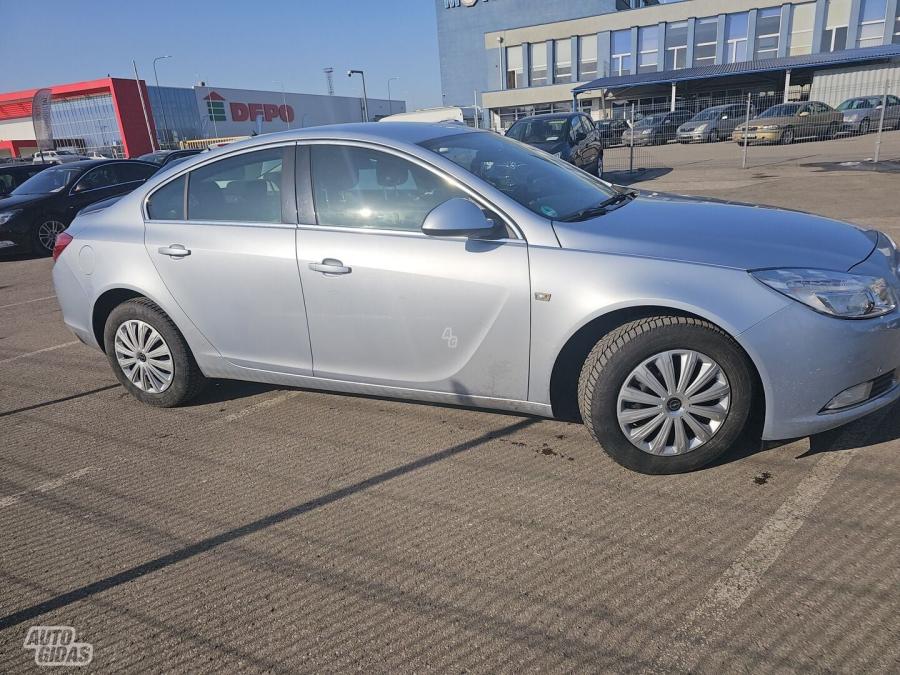 Blue Opel Insignia 2012 in Kaunas, with an engine capacity of 2.00 L and mileage of 281 thousand km for 2950 €, photo 19 on AUTOMOTO.COM.LV