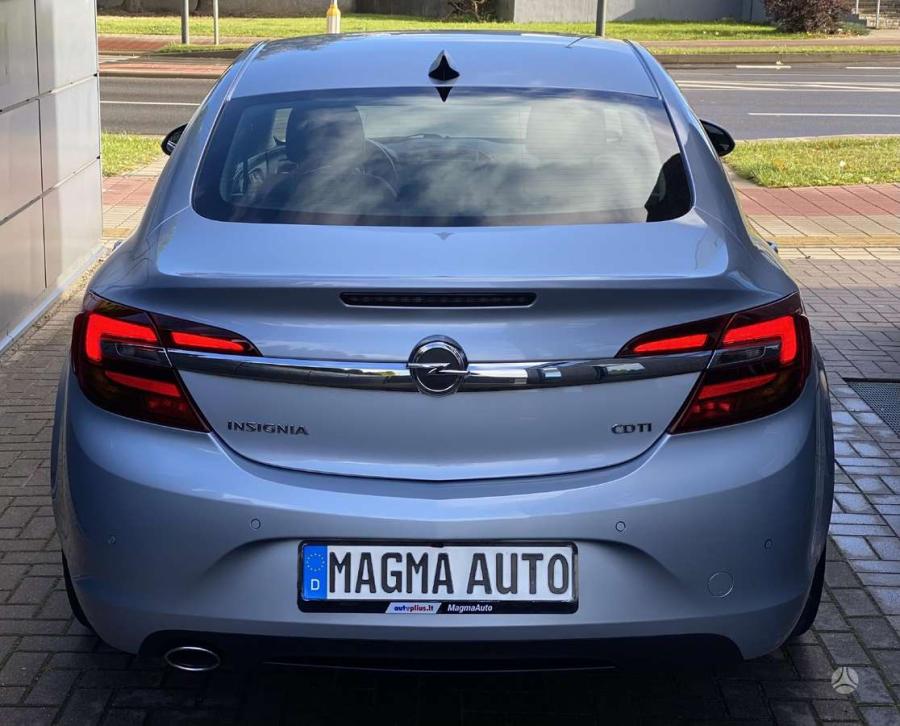 Blue Opel Insignia 2015 in Marijampole, with an engine capacity of 1.96 L and mileage of 156 thousand km for 7999 €, photo 12 on AUTOMOTO.COM.LV