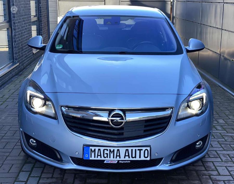 Blue Opel Insignia 2015 in Marijampole, with an engine capacity of 1.96 L and mileage of 156 thousand km for 7850 €, photo 3 on AUTOMOTO.COM.LV
